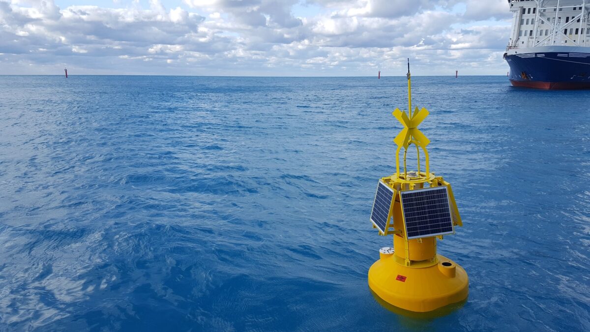 Oceanographic buoys in the Bahamas | Resinex